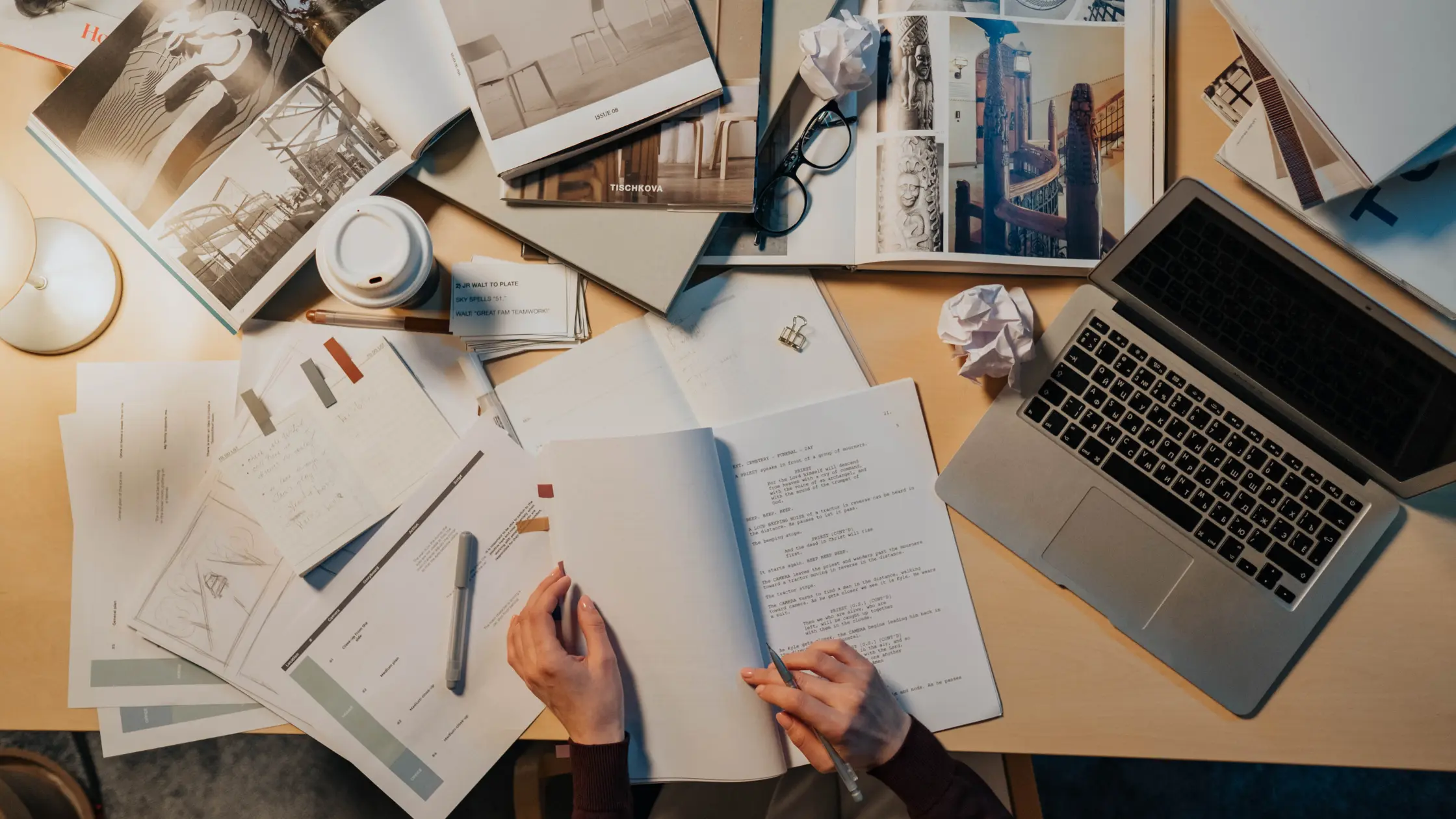 How Professionals Use AI to Research Faster Without Losing Accuracy
